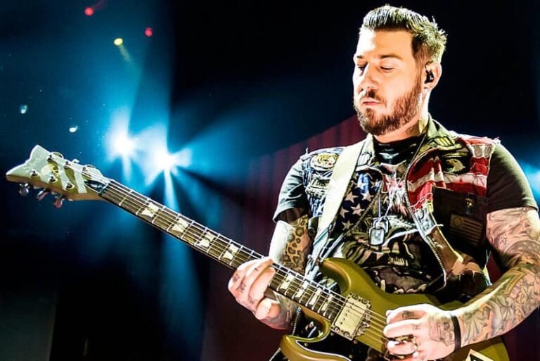 Zacky Vengeance, do Avenged Sevenfold, finaliza álbum solo para início ...